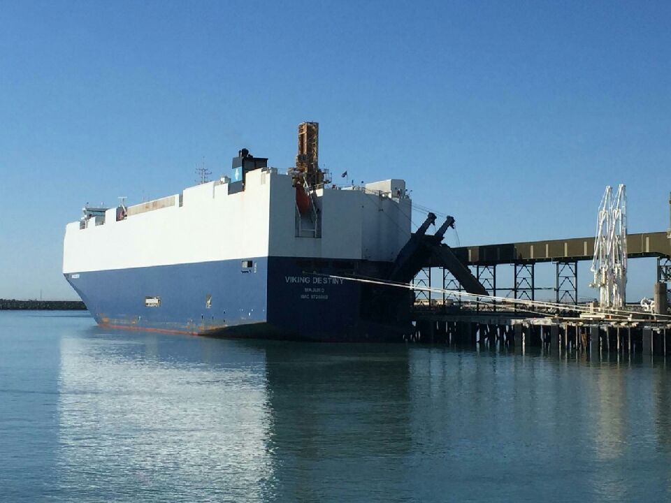 First roll-on roll-off vessel arrives at the port of Mackay QLD ...